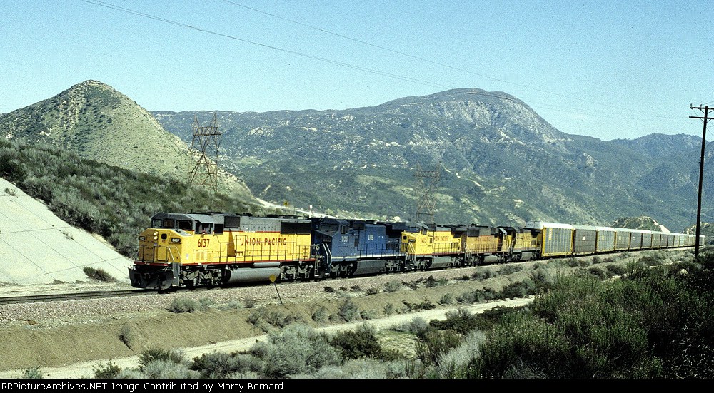 UP 6137, LMSX 705, UP 9405 and a Couple More UPs Pull Autoracks